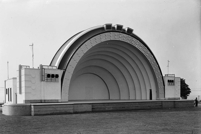 Bloaag Detail - The Bandshell